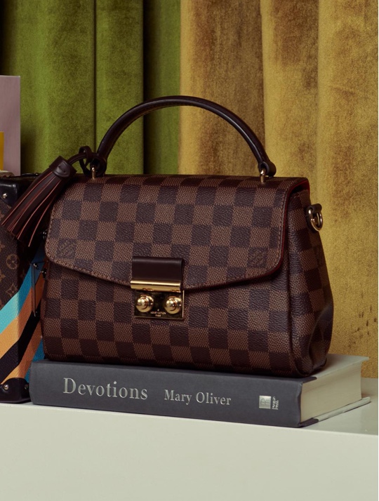 Handbag 101: Safe Display Methods - The Vault